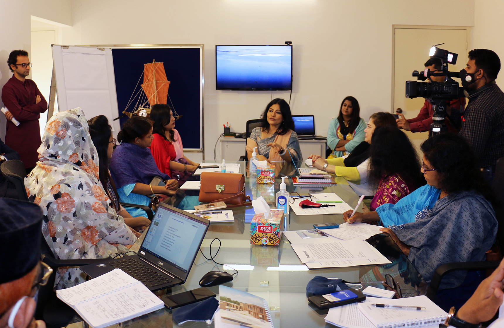 A Community of Empowered Women - Friendship NGO