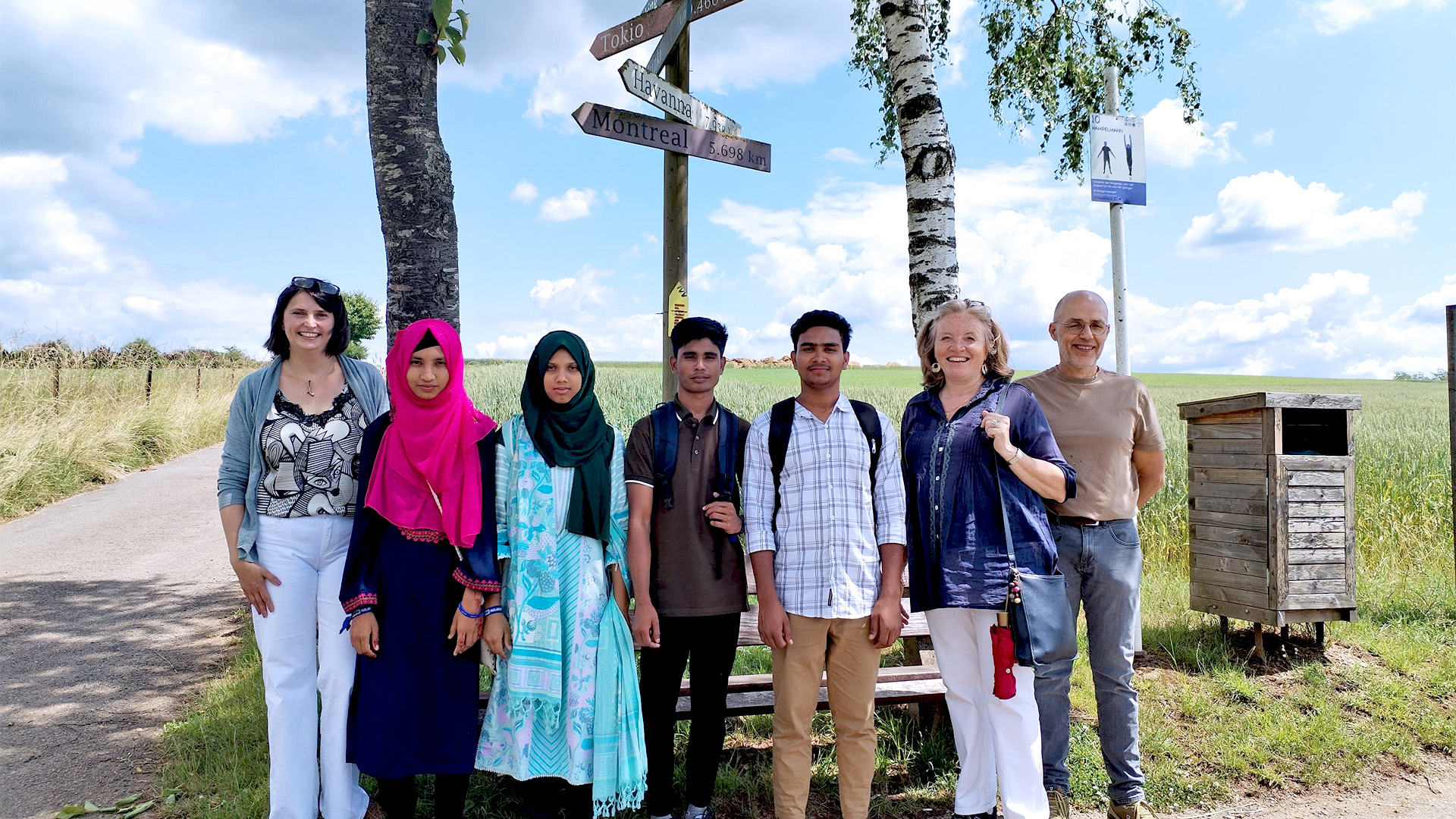 Connected Schools, Connected Minds - Friendship NGO